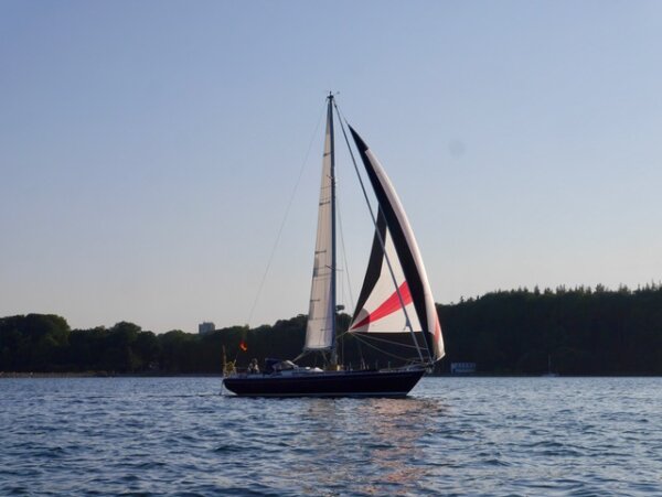 New Sail Set-Up for a Cruising Boat - Rolly Tasker Sails